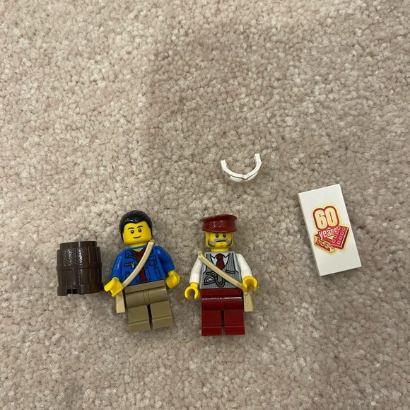 Lego | Toys | Lego Brick Banker Man Train Passenger Accessories Bundle ...